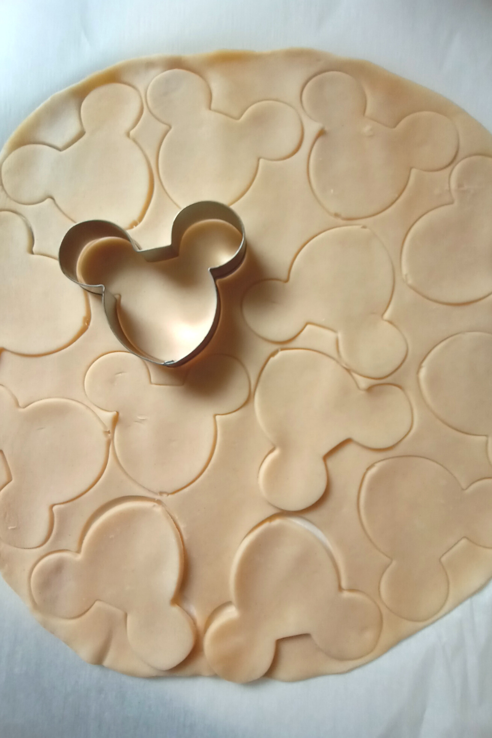 Mickey Pie Crust Cookies With Pillsbury
